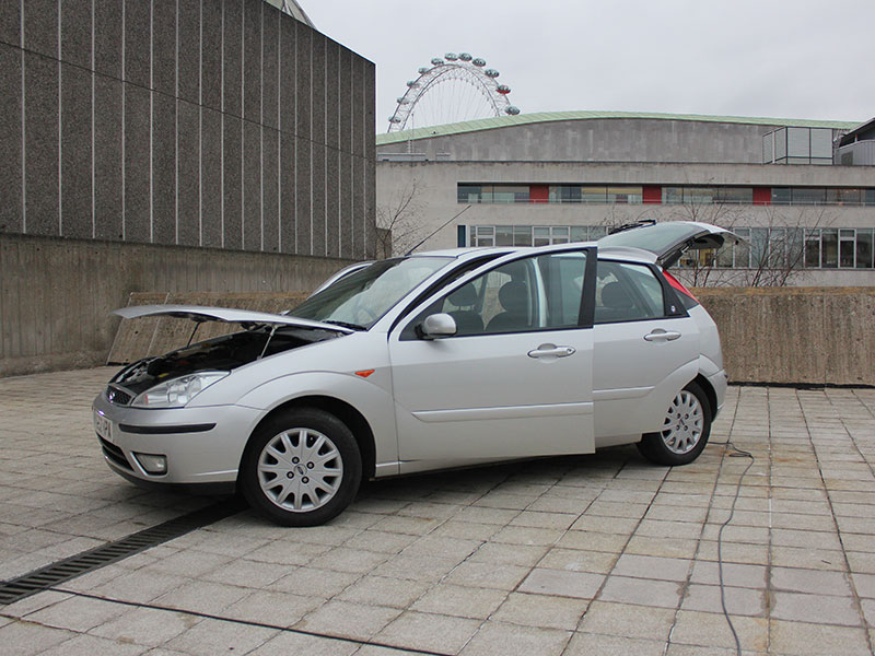 Neon Circus - Work No. 1686: Ford Focus